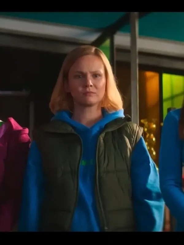 Sexify S02 Aleksandra Skraba Puffer Vest | Movie Jackets